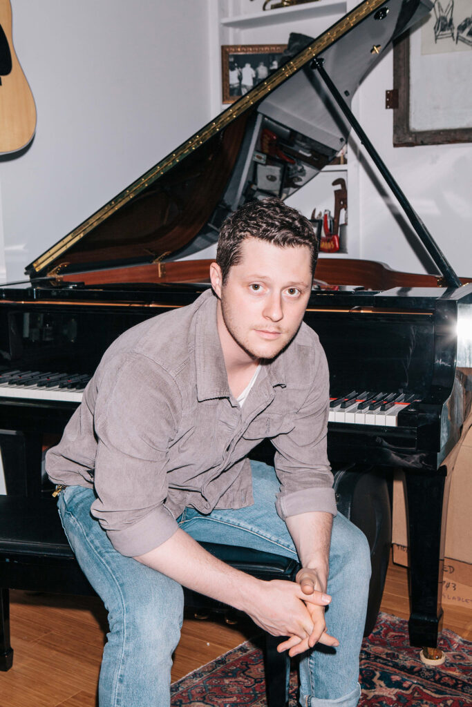 Schitt’s Creek actor and singer Noah Reid releases new music in Ireland ...